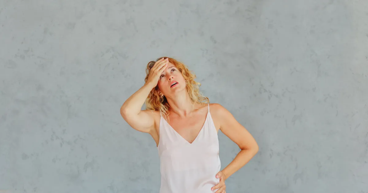 Ways Your Body Experiences a Hot Flash - ActiveBeat - Your Daily Dose ...